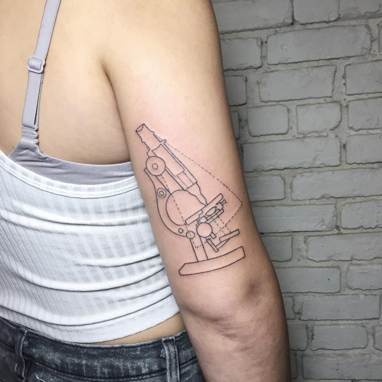 Distorted skull tattoo by Ana - Tattoogrid.net