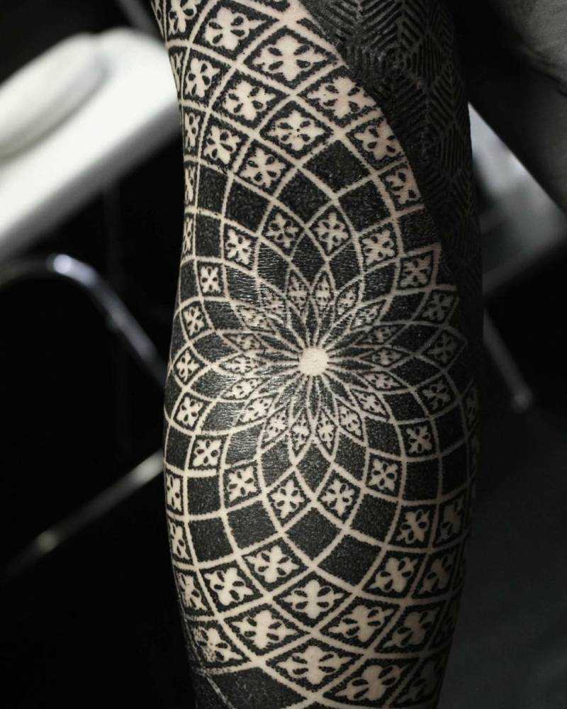 Fantastic mandala by Alexis Calvié - Tattoogrid.net