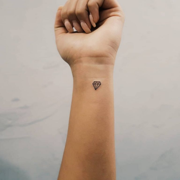 Red circle tattoo by nano ponto - Tattoogrid.net