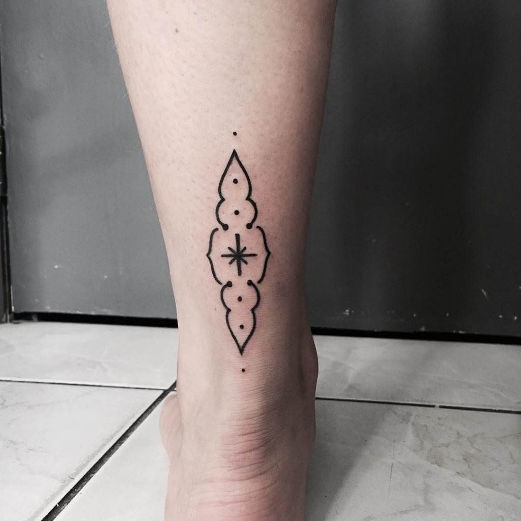 Ankle Tattoos - The Most Beautiful Tattoo Ideas For This Delicate Body Part