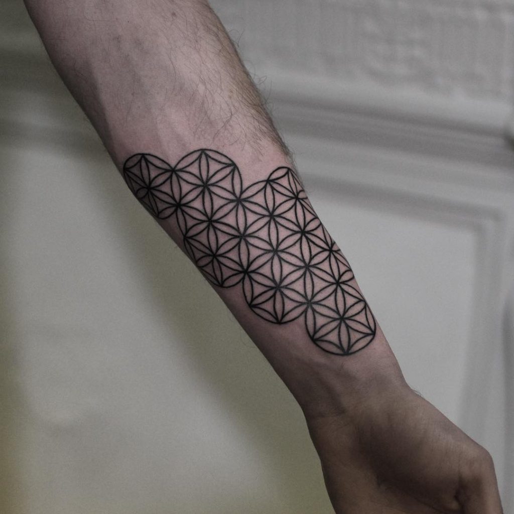3D geometry tattoo by Andrei Svetov - Tattoogrid.net
