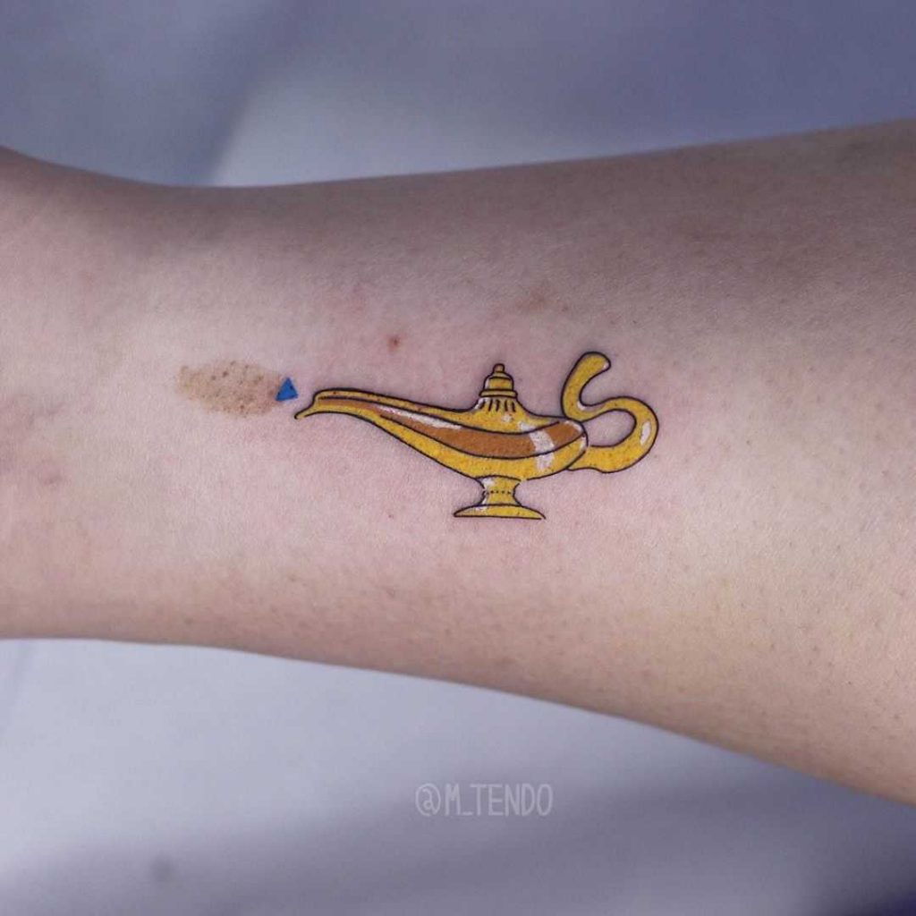 Conch tattoo by hugo - Tattoogrid.net