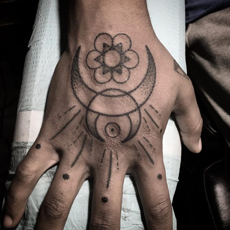 Rose tattoo by Ed Mosley - Tattoogrid.net