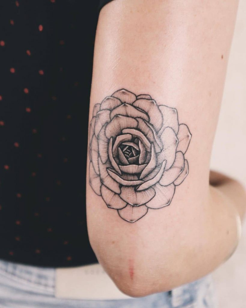 Flower Tattoos: Discover The Most Beautiful Flower Tattoo Gallery In ...